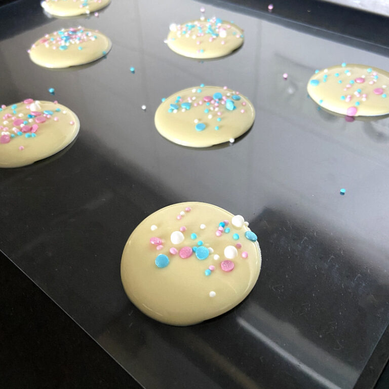 Gender reveal chocolade flikken maken?